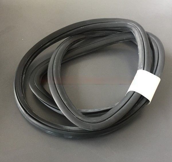 Lancia Fulvia Sedan 2C GT GTE Rear Windshield Gasket (4 Speed) – MrFiat